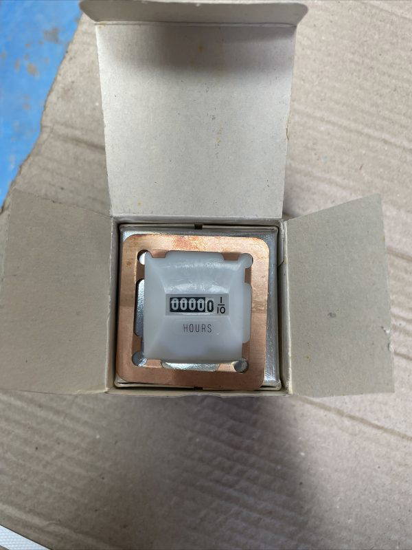 NEW SANGAMO MODEL S477 4 26 MINIATURE HOUR METER. 200/250V 50hz | RS ...
