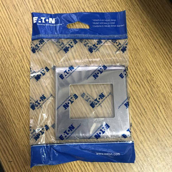 Eaton CM013HP 2 gang cover plate | RS Distribution